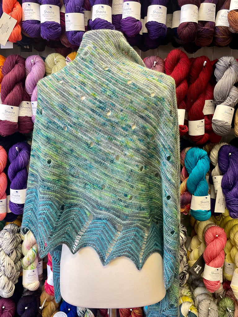 Dotted Rays Stephen West Knitting Kit – The Lovina Shop